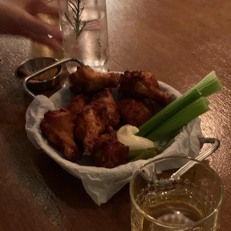 GIL BAR DAK - 해방촌 위스키, 와인바 맛집 | 다이닝코드, 빅데이터 맛집검색